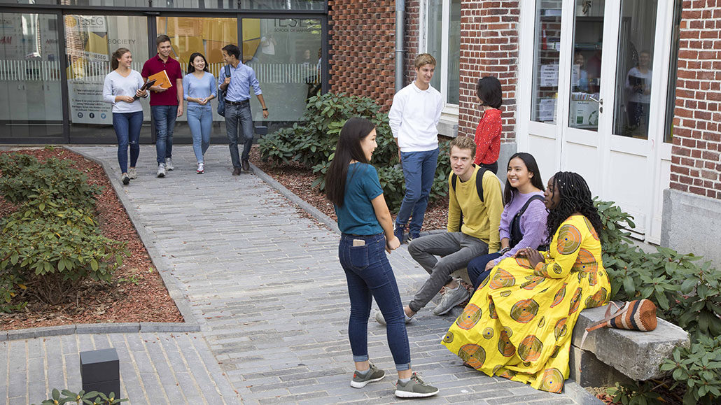 IESEG Business School